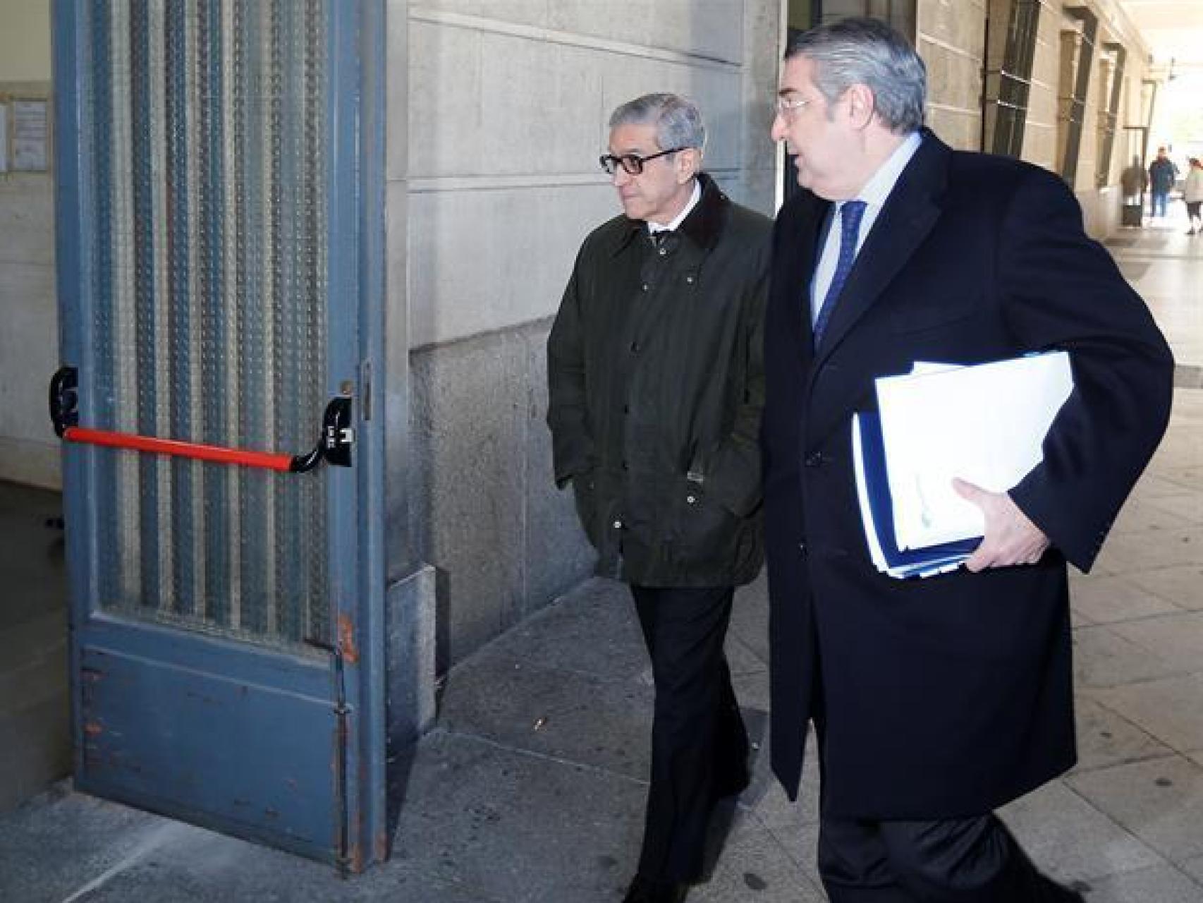 El secretario general de Unicaja niega que Pineda le exigiera un millón ...