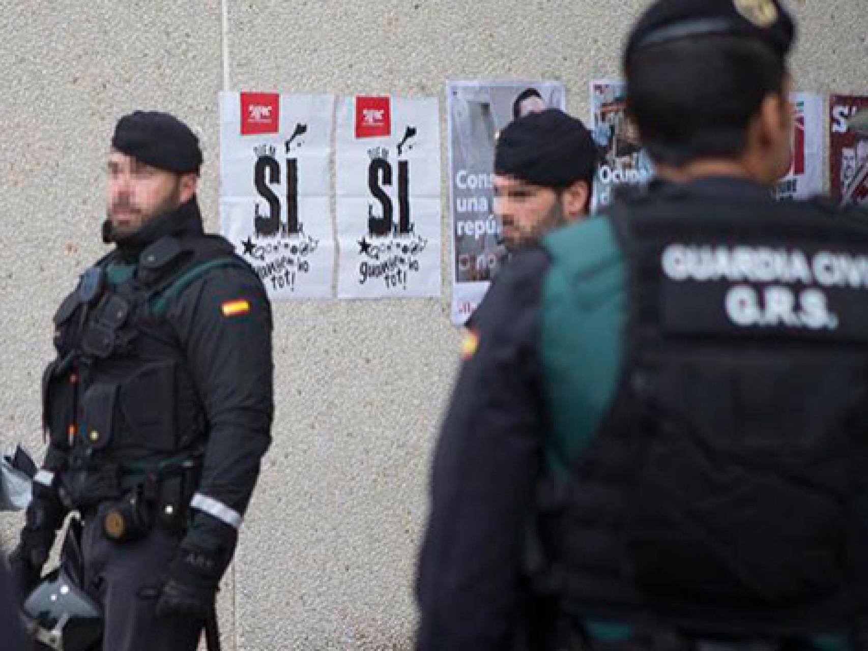 La Guardia Civil halló en un registro del 1-O un contrato con Unipost ...