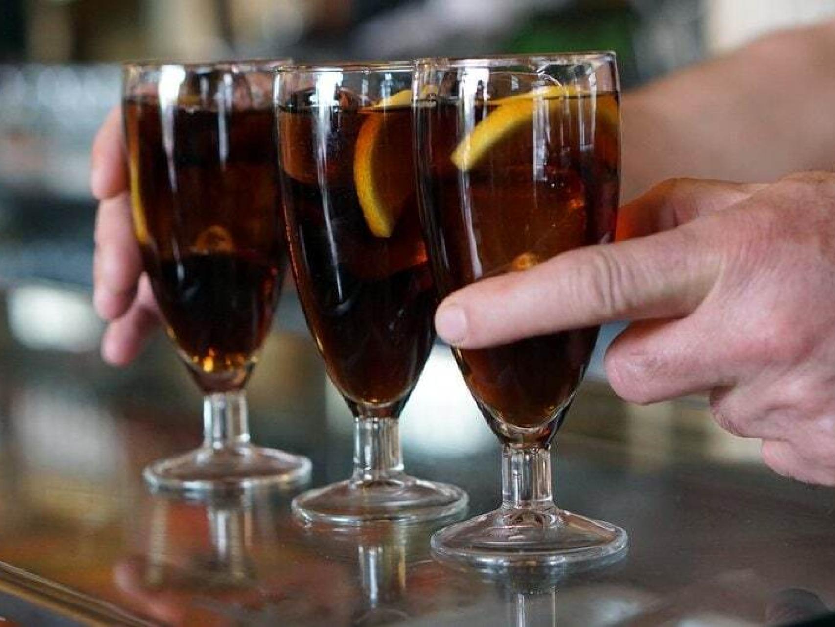 Hora del vermú: la guía definitiva para disfrutar de los vinos aromatizados