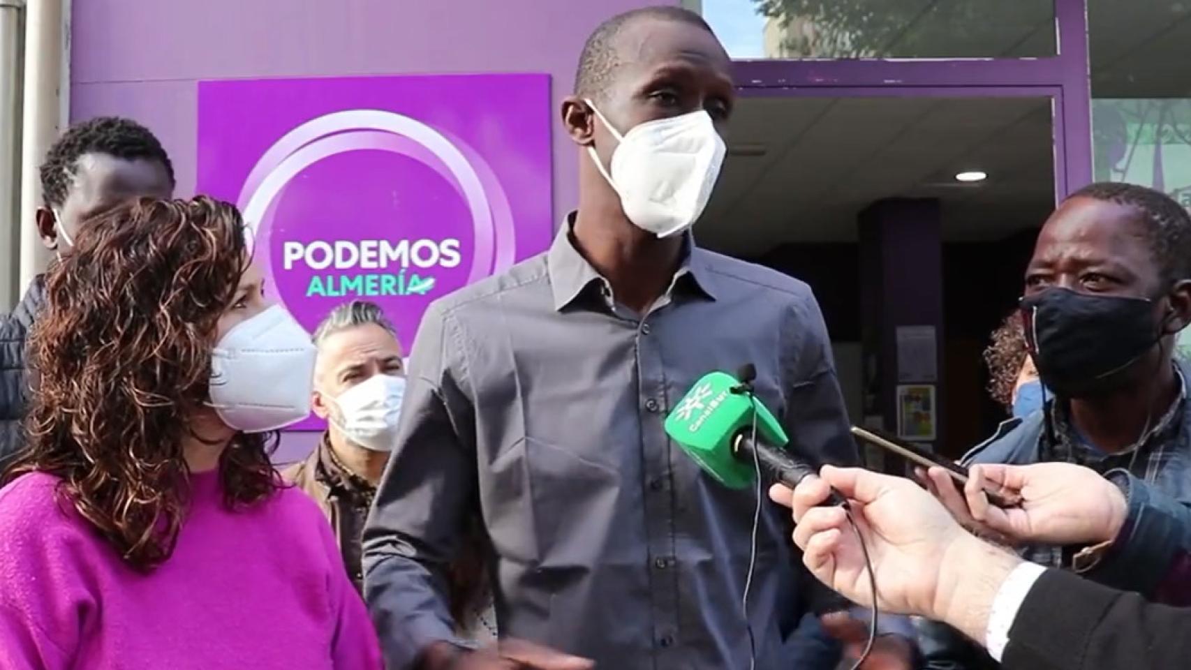 El diputado mantero de Podemos ve racista pintar de negro al rey mago ...