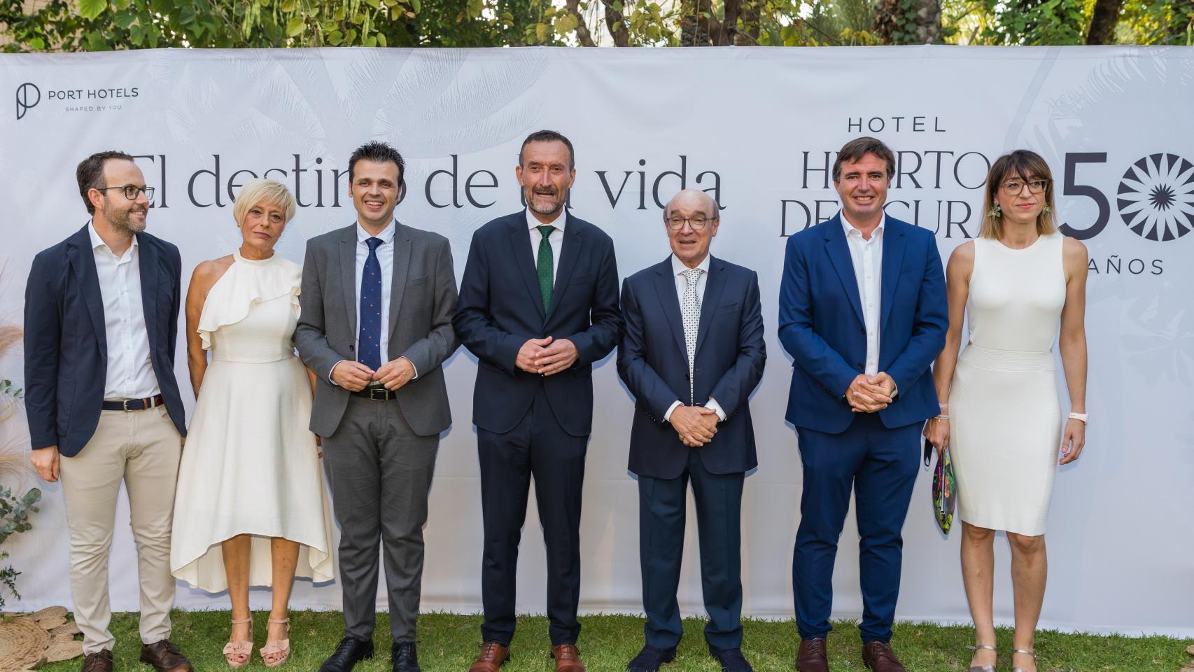 Medio siglo del Huerto del Cura de Elche, el hotel horizontal que pudo ...