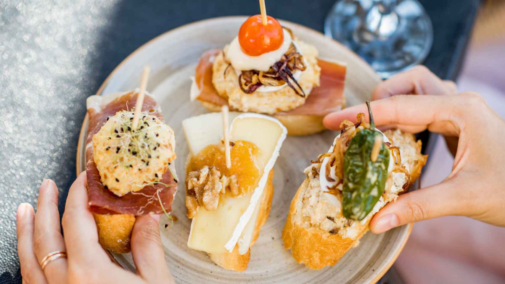 Este es el pincho más típico de Cantabria: muy fácil de hacer ...