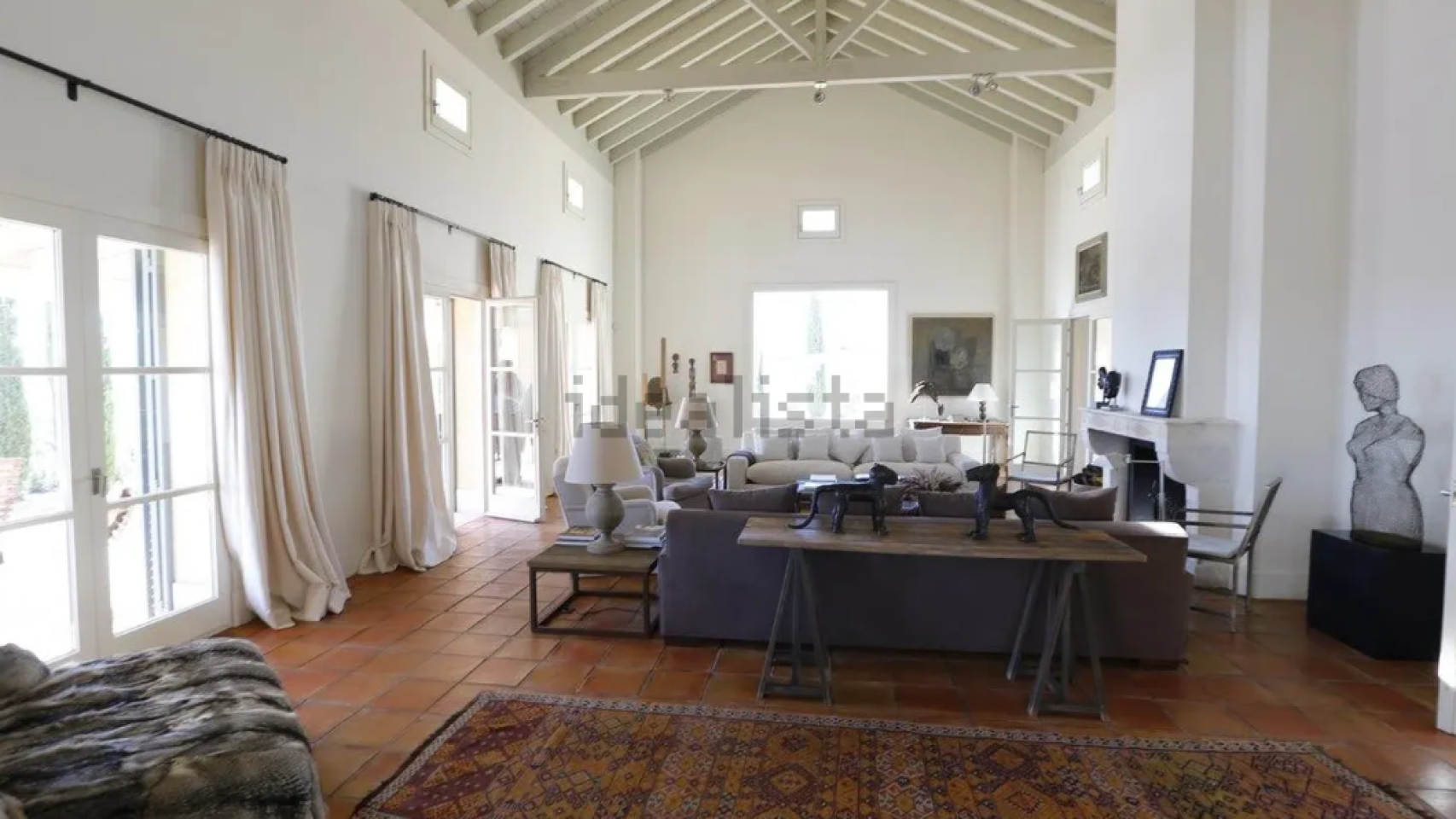 Así es la impresionante finca con casa rural de lujo que se vende en ...