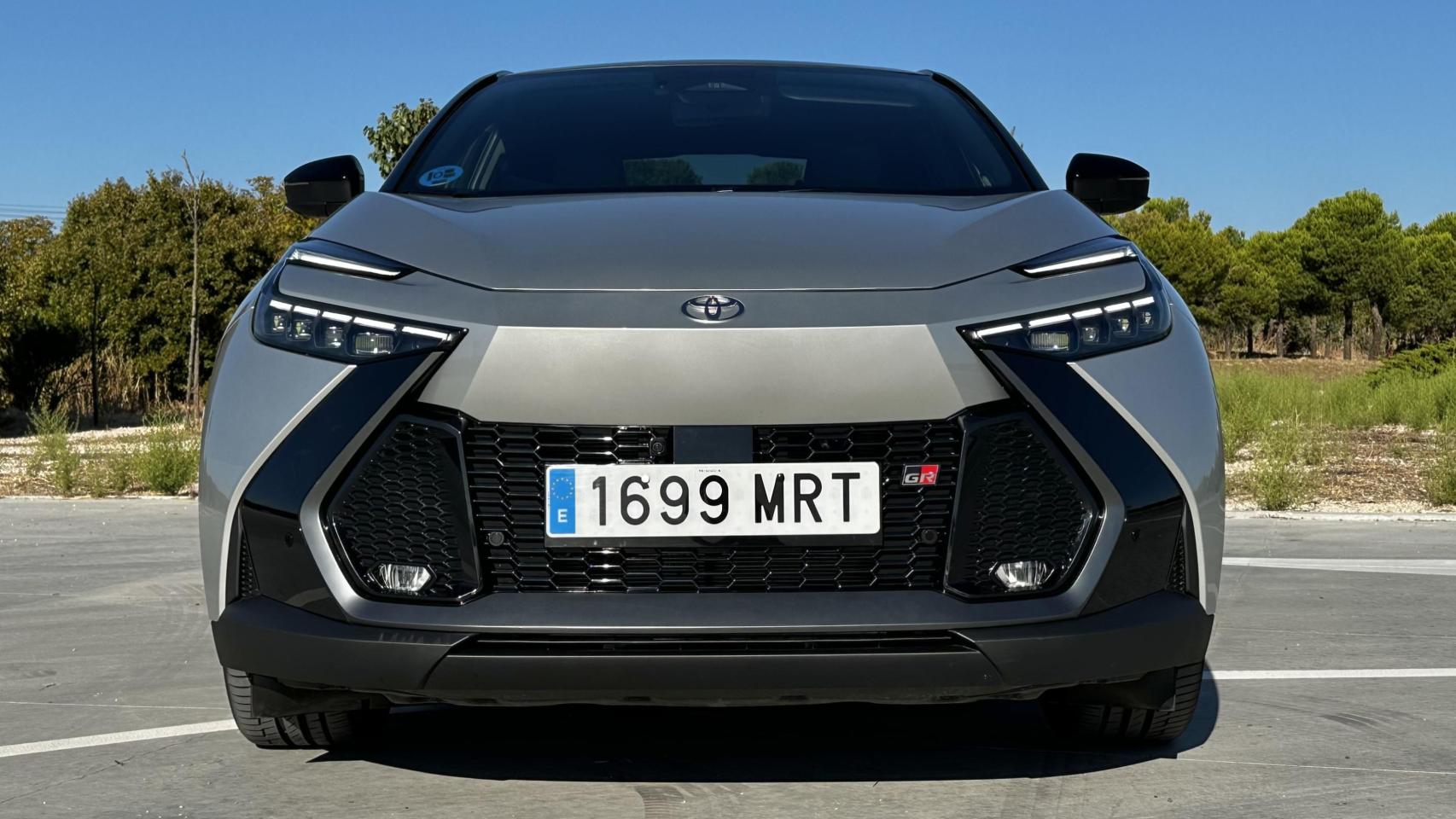 Probamos el Toyota C-HR híbrido enchufable: el SUV definitivo para ...