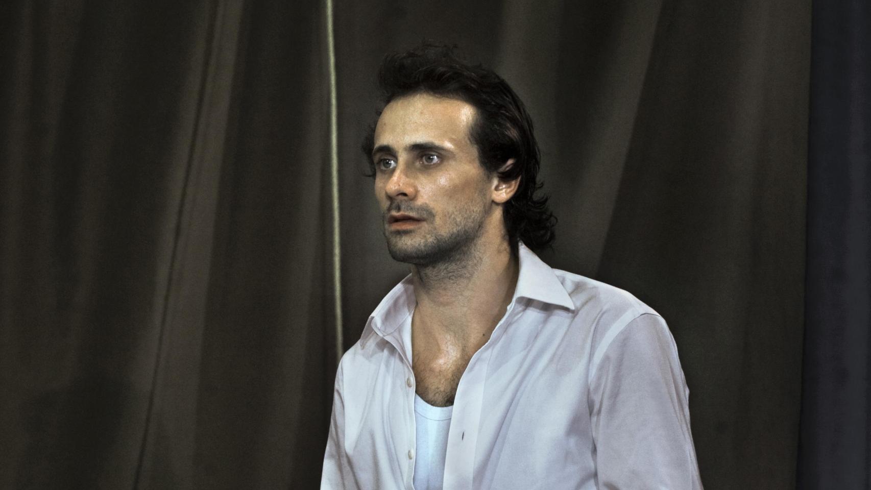 Oriol Pla se trae la familia al trabajo en 'Travy', un retrato del ...