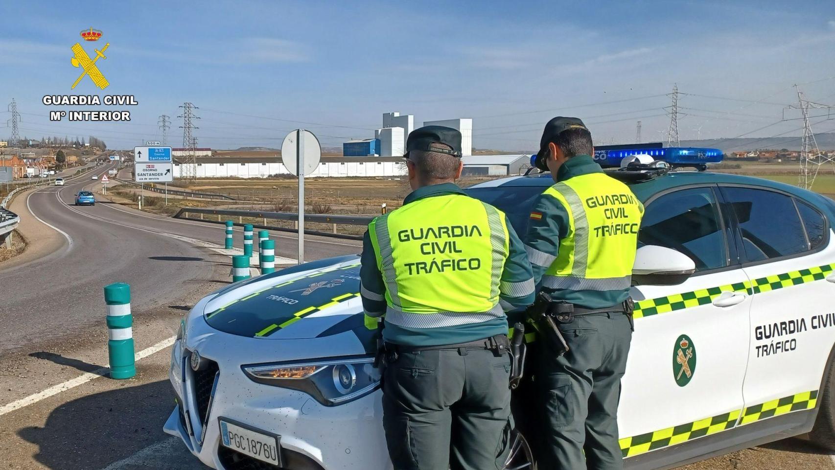 Dos guardias civiles heridos en Coín al intentar detener a un hombre: intentó atropellarlos al ...