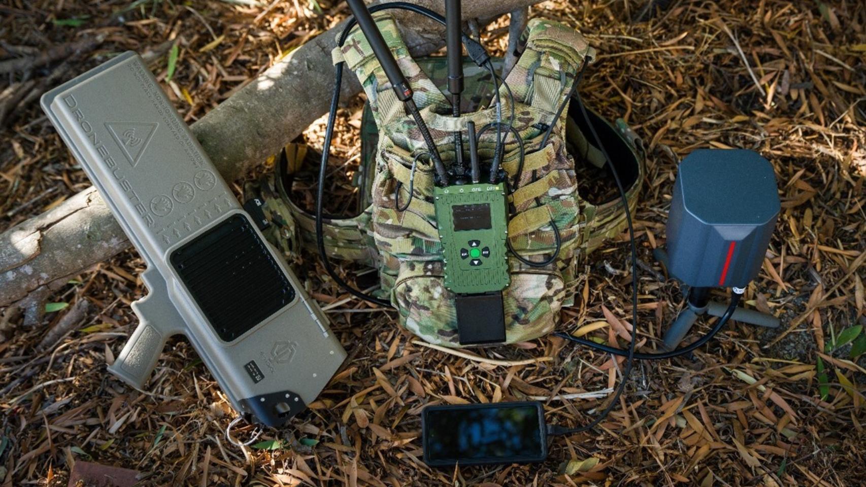 Así es Dronebuster, el ligero y versátil 'rifle' que detecta ...