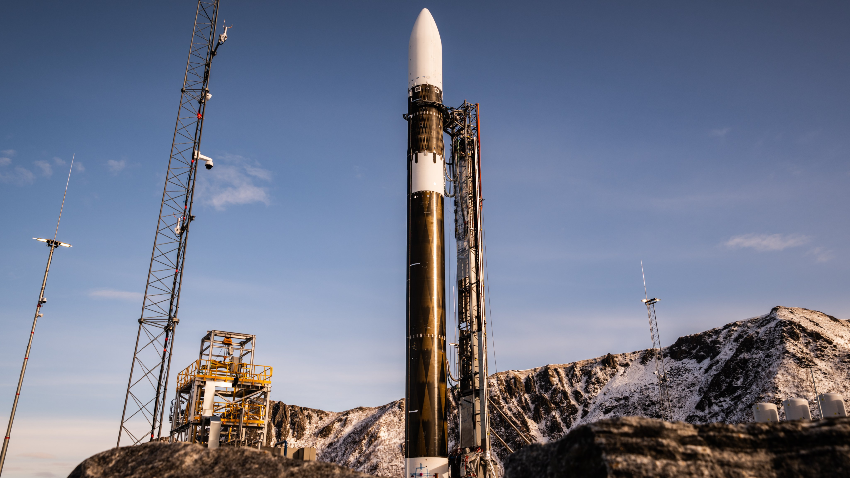El cohete europeo Spectrum aplaza su lanzamiento a minutos del despegue ...