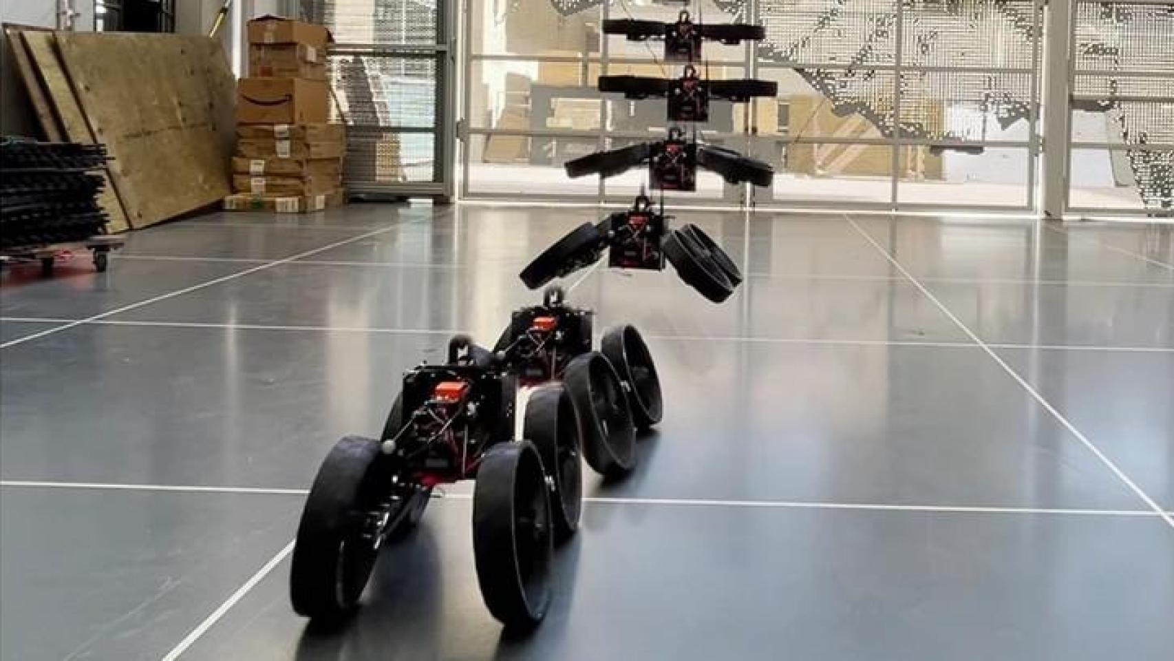 El dron todoterreno que rueda y echa a volar imitando a los pájaros ...