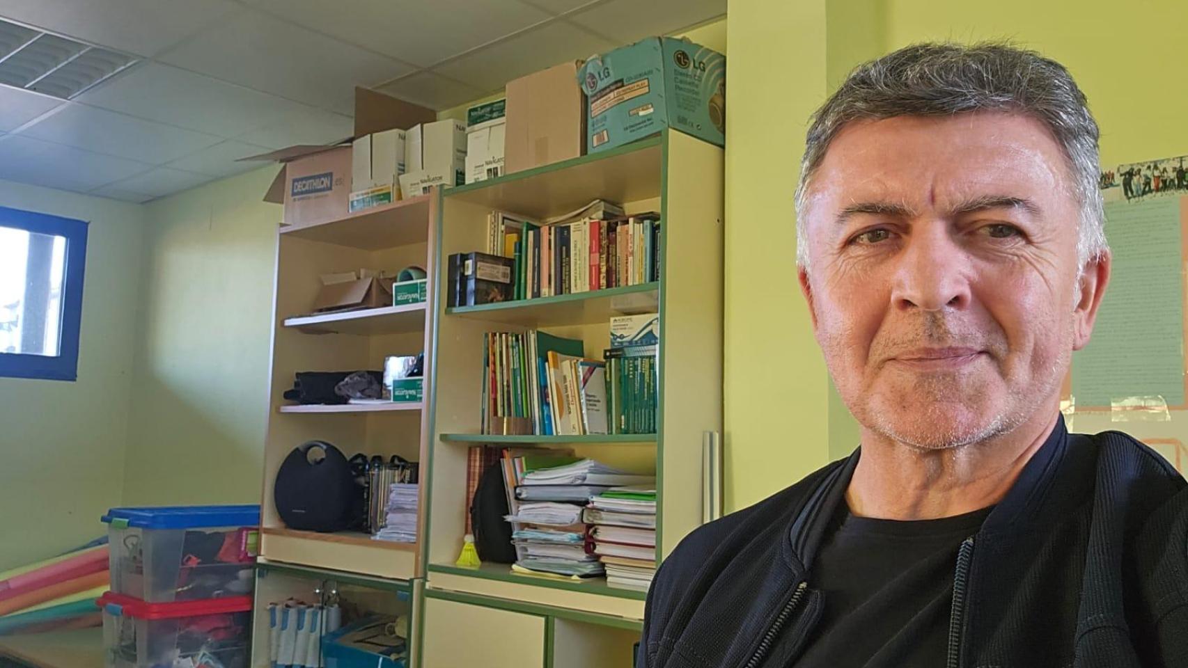 Arturo, profesor en Puebla de Sanabria y afectado por el AVE: "Elegí quedarme, pero ahora me ...