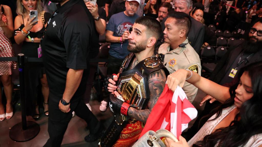 Ilia Topuria persigue la historia: tras ganar a Oliveira, ser triple ...