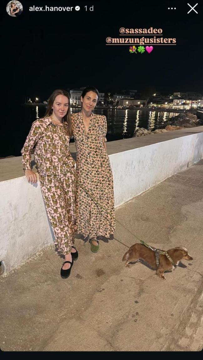 Descubrimos a Alexandra de Hannover y Sassa de Osma de vacaciones en la ...