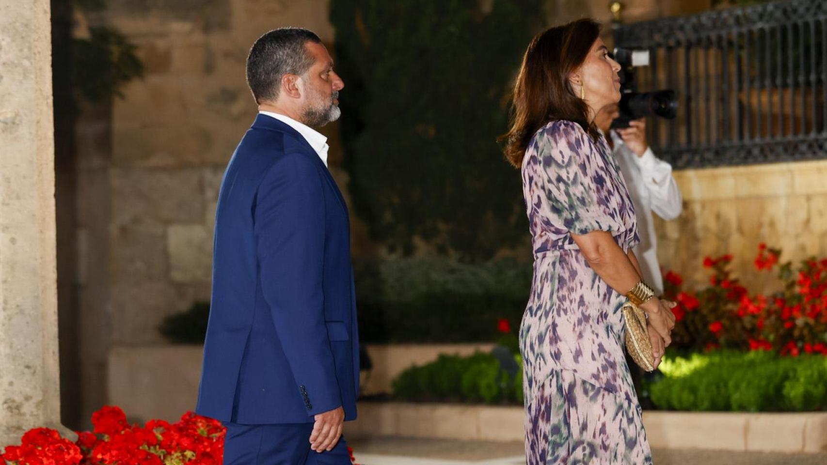 Así es Pilar Aguiló, la discreta mujer de Jaime Anglada que no se separa de su lado: su vida en ...