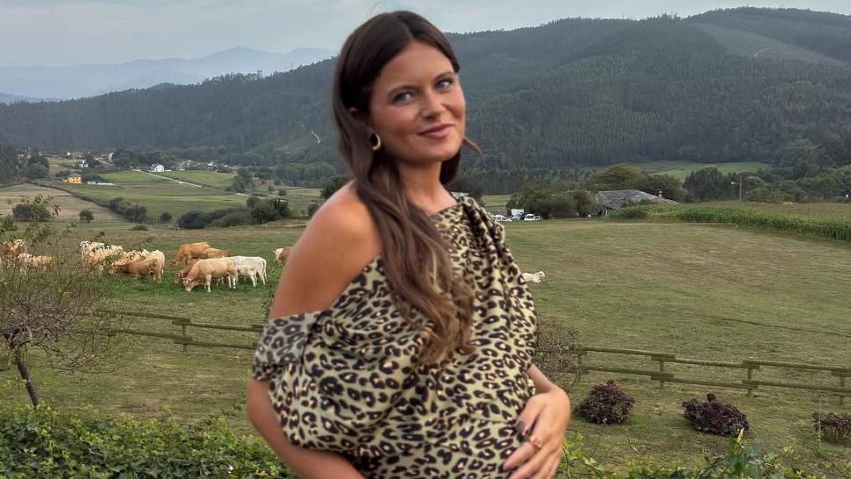 Bea Gimeno tiene el bolso de invitada que necesitas: un modelo original ...