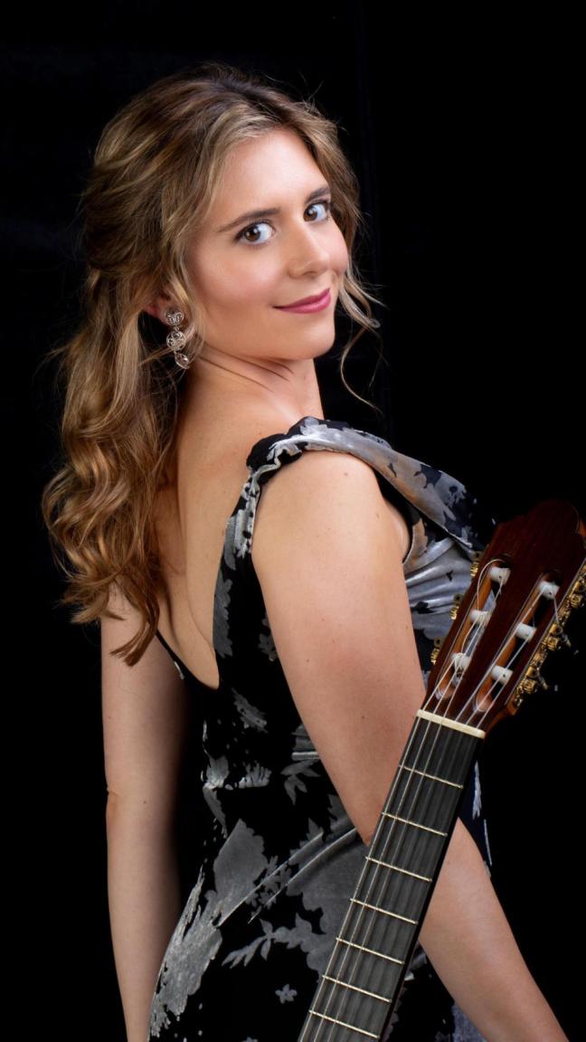 Mabel Millán, fiscal en Cádiz y guitarrista con un Grammy Latino en su ...