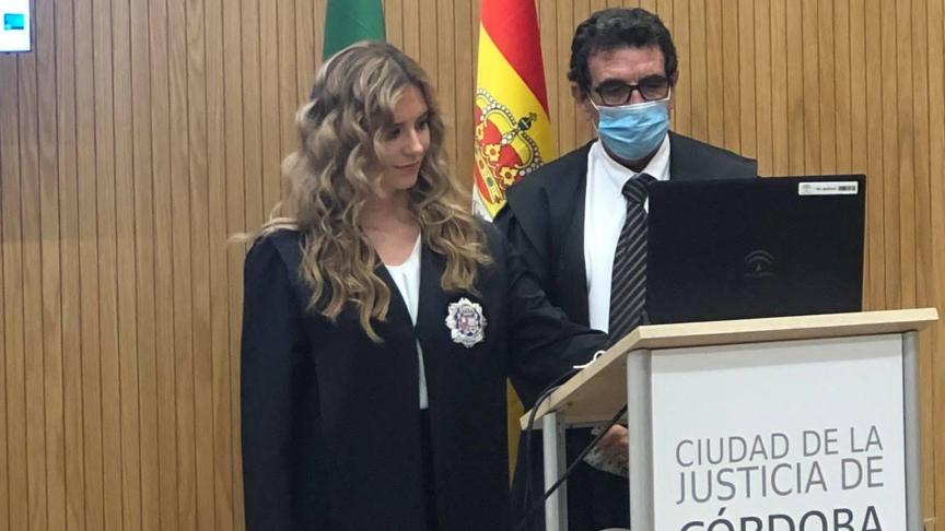 Mabel Millán, fiscal en Cádiz y guitarrista con un Grammy Latino en su ...